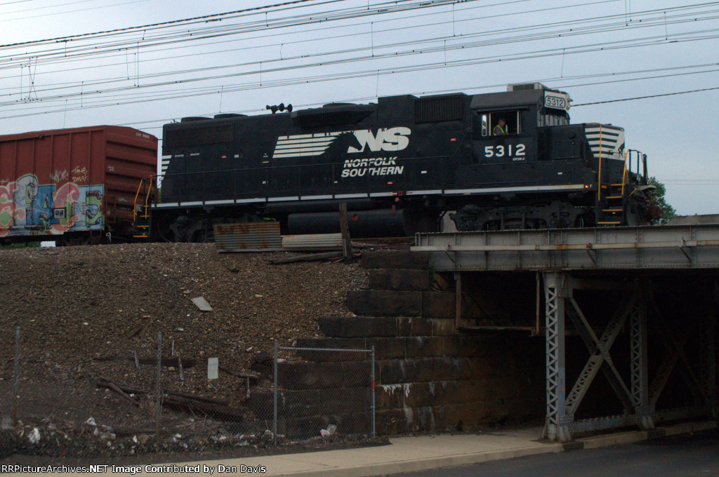 NS GP38-2 5312 now brings up the rear on WPMO-80